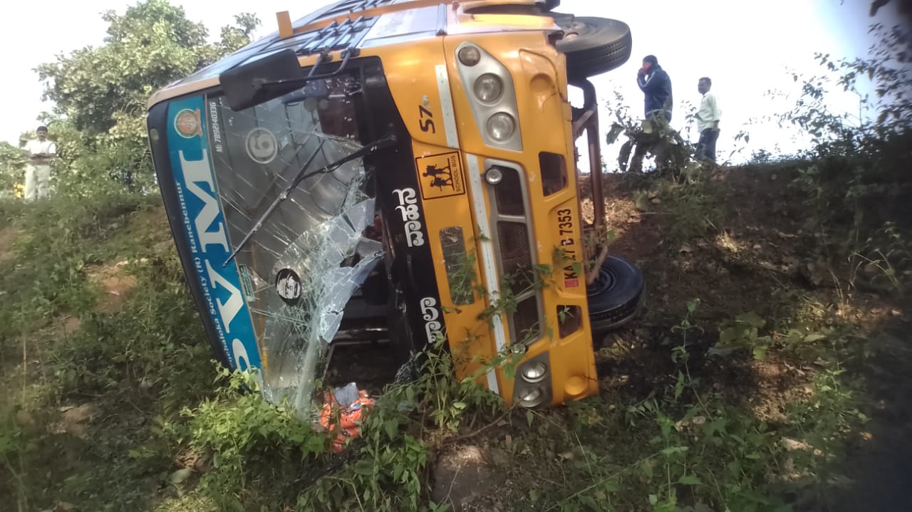 1 dead, 30 injured as two school buses meet with accidents in separate ...