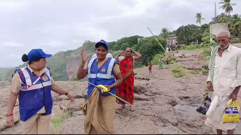 Gokak waterfall in full glory - Public TV English