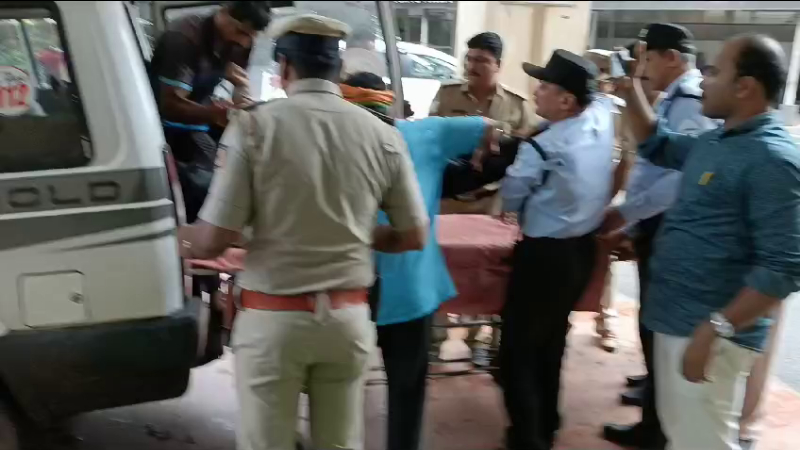 Two robbers of Chaddi gang injured in shootout near Mulky - Public TV ...