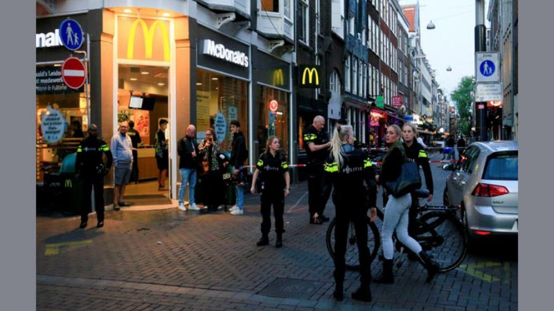 Five injured in Amsterdam stabbing incident, suspect arrested - Public ...