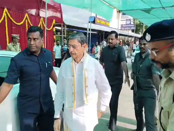 Tamil Nadu Governor visits Swamy Temple ahead of new Pambam Bridge ...