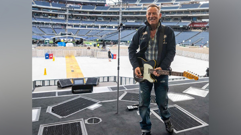 Bruce Springsteen to release seven 'lost' albums in June - Public TV English