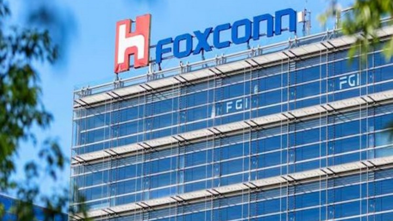 Foxconn to invest $1.5 billion in its India operations - Public TV English
