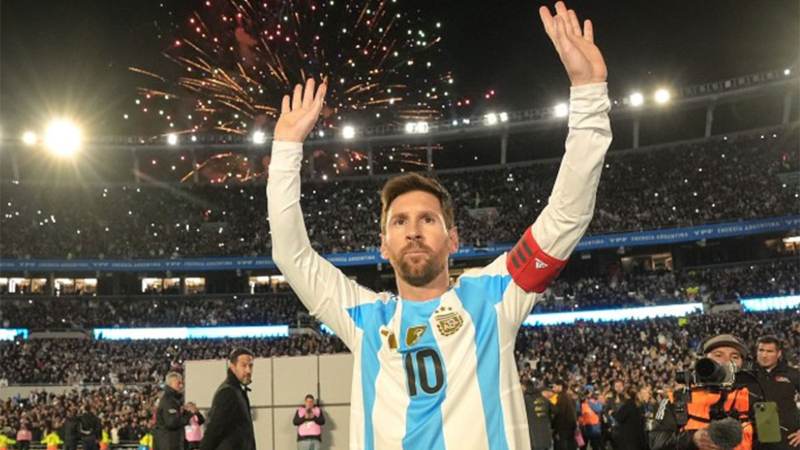 'Special night that still leaves me speechless of emotion': Lionel ...